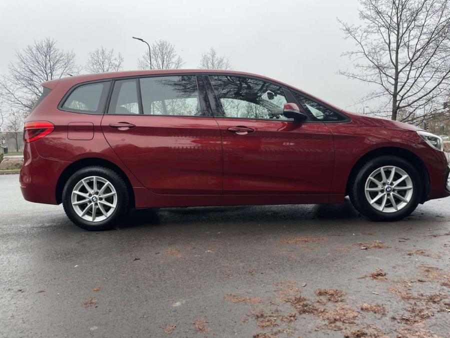Red BMW 216 Gran Tourer 2018 in Kaunas, with an engine capacity of 1.50 L and mileage of 212 thousand km for 6600 €, photo 2 on AUTOMOTO.COM.LV