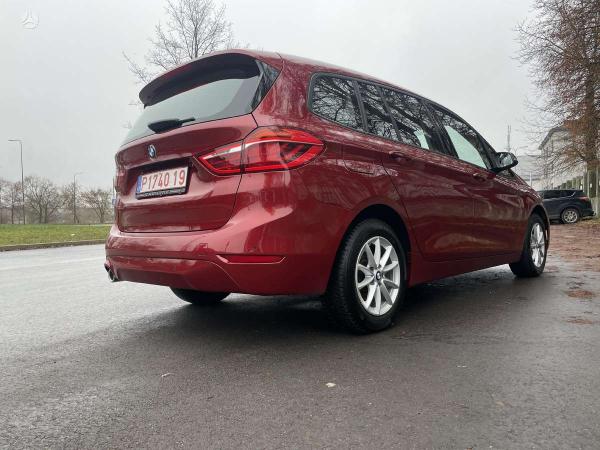Red BMW 216 Gran Tourer 2018 in Kaunas, with an engine capacity of 1.50 L and mileage of 212 thousand km for 6600 €, photo 4 on AUTOMOTO.COM.LV