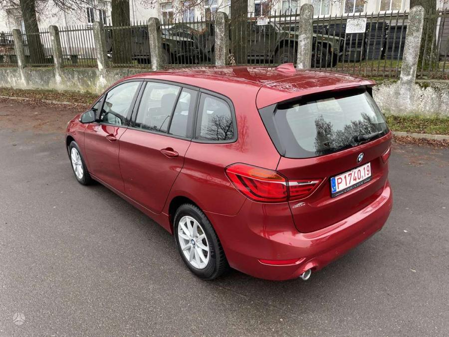 Red BMW 216 Gran Tourer 2018 in Kaunas, with an engine capacity of 1.50 L and mileage of 212 thousand km for 6600 €, photo 11 on AUTOMOTO.COM.LV