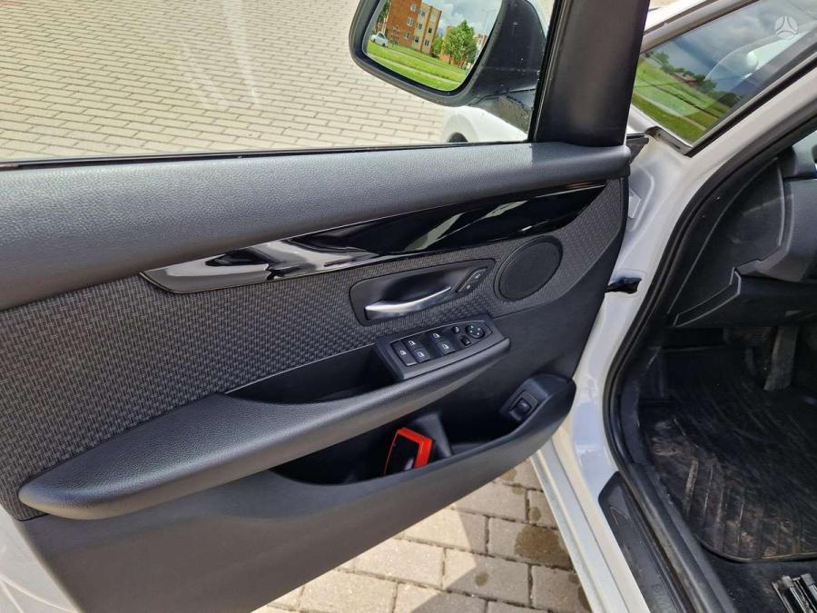 Balts BMW 216 Gran Tourer 2018 Kauņa, ar dzinēja tilpumu 1.50 L un nobraukumu 215 tūkst. km par 7150 €, foto 9 vietnē AUTOMOTO.COM.LV