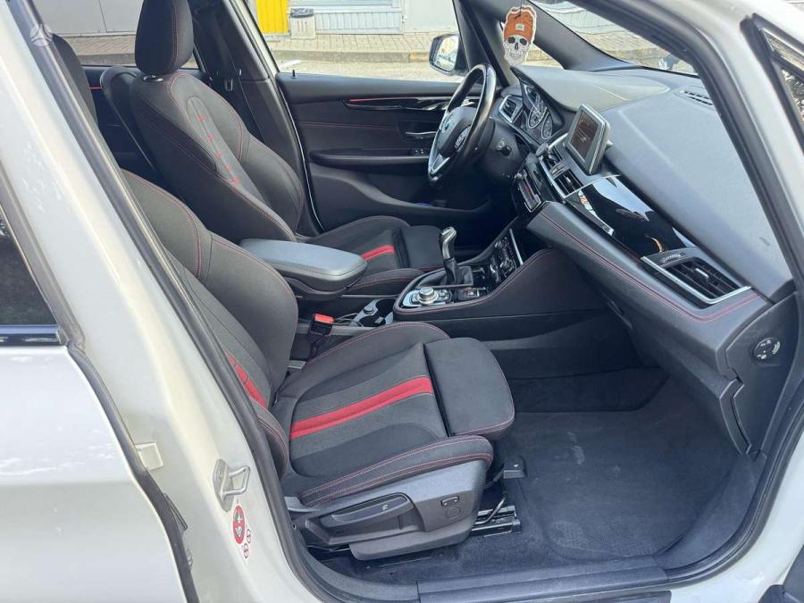 White BMW 216 Gran Tourer 2016 in Jonava, with an engine capacity of 1.50 L and mileage of 233 thousand km for 6900 €, photo 13 on AUTOMOTO.COM.LV