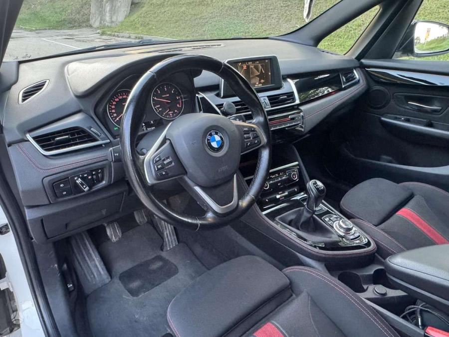 White BMW 216 Gran Tourer 2016 in Jonava, with an engine capacity of 1.50 L and mileage of 233 thousand km for 6900 €, photo 15 on AUTOMOTO.COM.LV