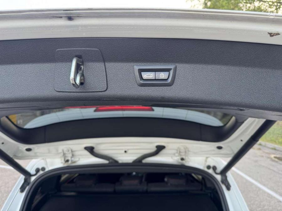 White BMW 216 Gran Tourer 2016 in Jonava, with an engine capacity of 1.50 L and mileage of 233 thousand km for 6900 €, photo 39 on AUTOMOTO.COM.LV