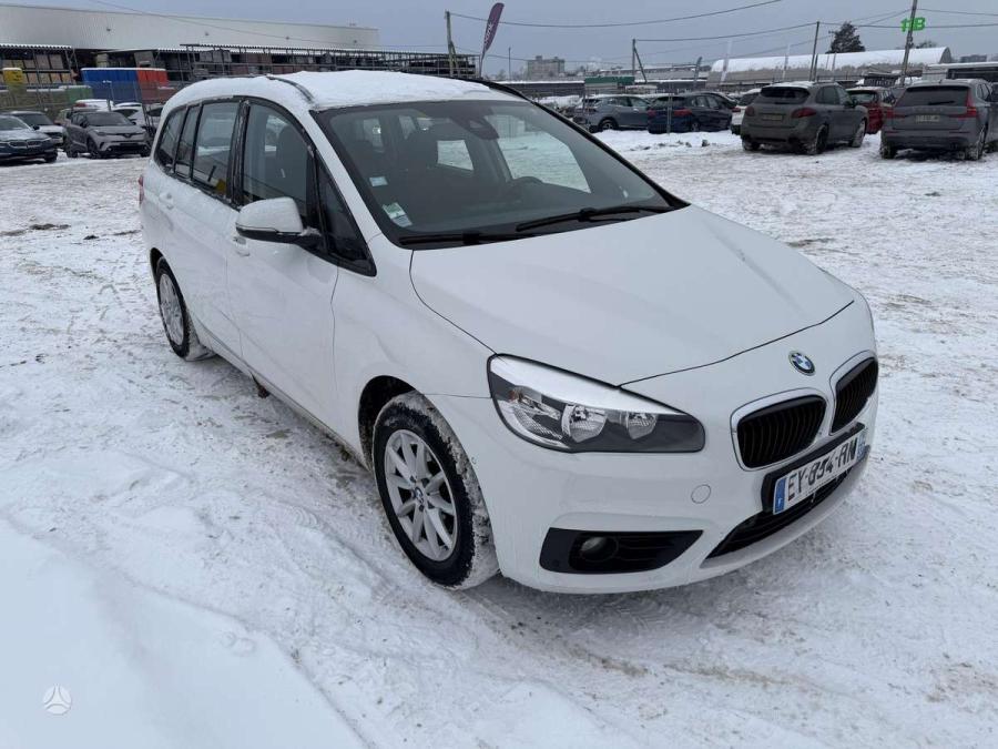 White BMW 216 Gran Tourer 2018 in Kaunas, with an engine capacity of 1.50 L and mileage of 192 thousand km for 7900 €, photo 3 on AUTOMOTO.COM.LV