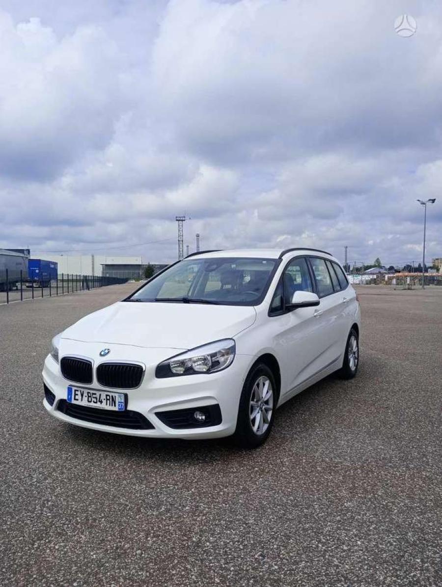 White BMW 216 Gran Tourer 2018 in Kaunas, with an engine capacity of 1.50 L and mileage of 192 thousand km for 6750 €, photo 1 on AUTOMOTO.COM.LV