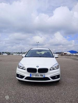 White BMW 216 Gran Tourer 2018 in Kaunas, with an engine capacity of 1.50 L and mileage of 192 thousand km for 6750 €, photo 3 on AUTOMOTO.COM.LV