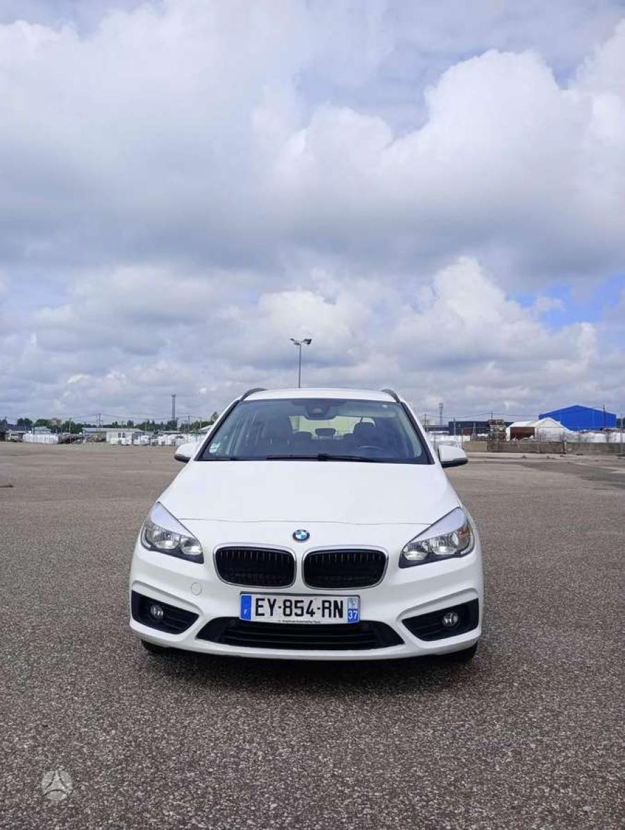White BMW 216 Gran Tourer 2018 in Kaunas, with an engine capacity of 1.50 L and mileage of 192 thousand km for 6750 €, photo 3 on AUTOMOTO.COM.LV