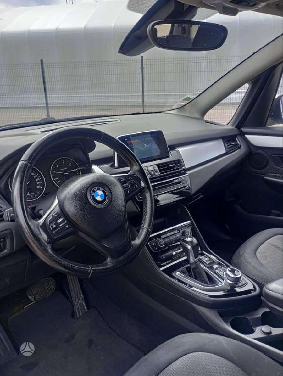 White BMW 216 Gran Tourer 2018 in Kaunas, with an engine capacity of 1.50 L and mileage of 192 thousand km for 6750 €, photo 16 on AUTOMOTO.COM.LV