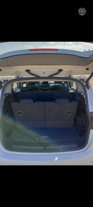 White BMW 216 Gran Tourer 2018 in Kaunas, with an engine capacity of 1.50 L and mileage of 192 thousand km for 6750 €, photo 18 on AUTOMOTO.COM.LV