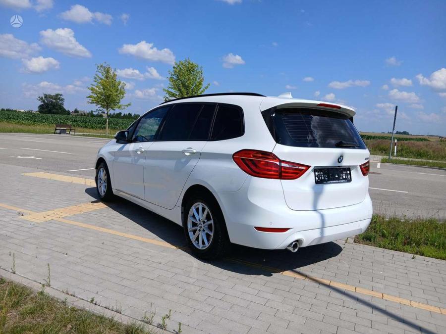 White BMW 216 Gran Tourer 2021 in Marijampole, with an engine capacity of 1.50 L and mileage of 131 thousand km for 12450 €, photo 12 on AUTOMOTO.COM.LV