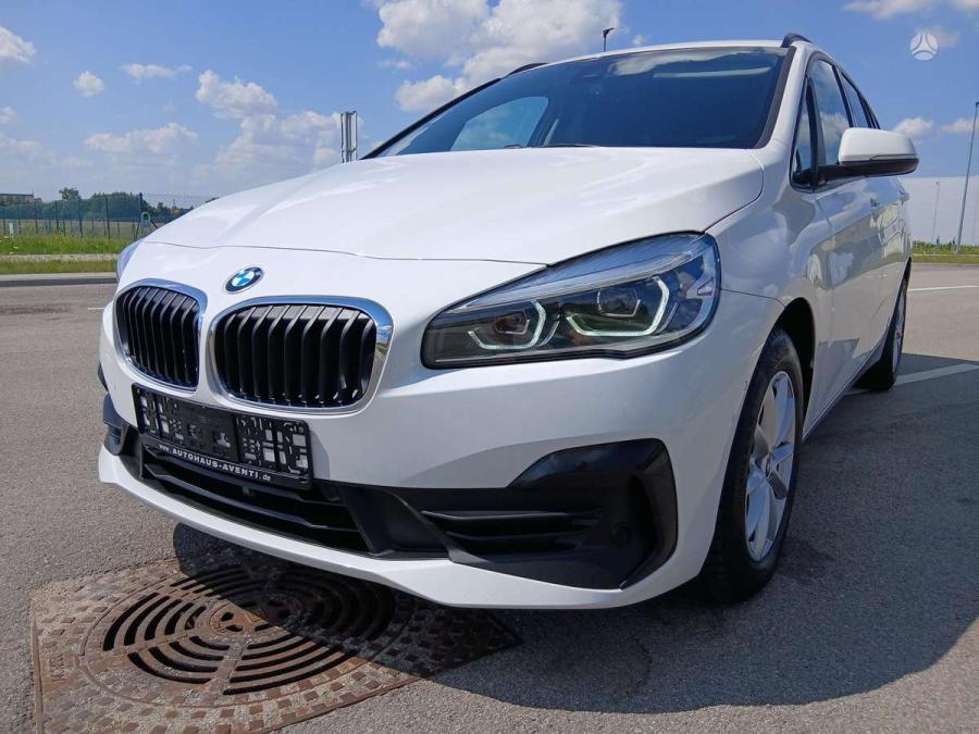 White BMW 216 Gran Tourer 2021 in Marijampole, with an engine capacity of 1.50 L and mileage of 131 thousand km for 12450 €, photo 17 on AUTOMOTO.COM.LV