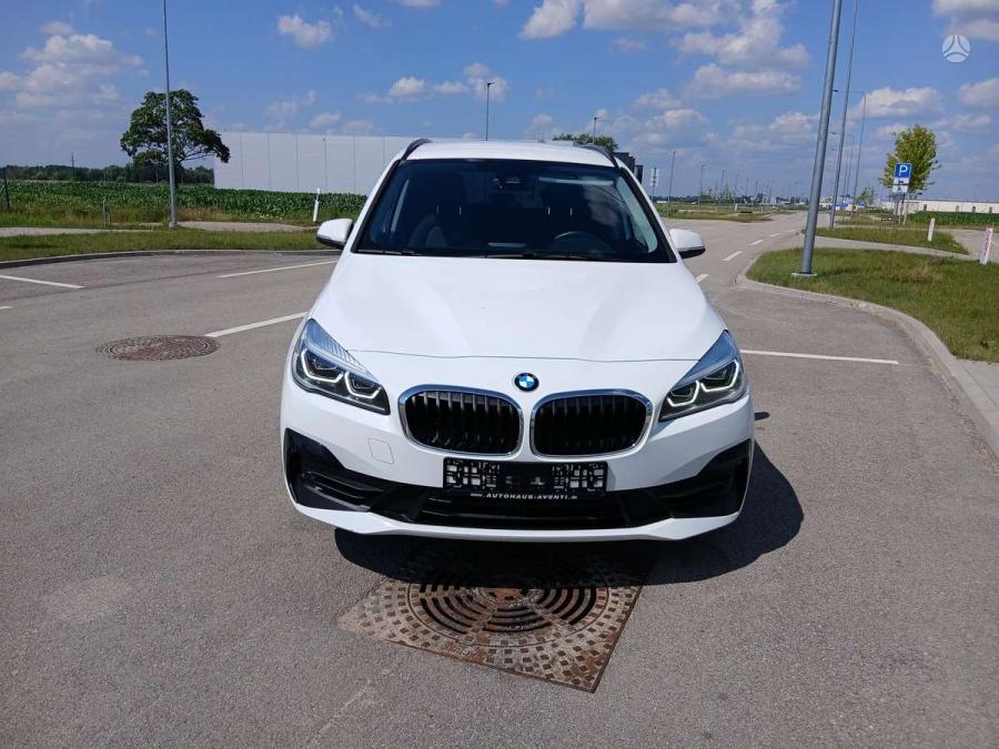 White BMW 216 Gran Tourer 2021 in Marijampole, with an engine capacity of 1.50 L and mileage of 131 thousand km for 12450 €, photo 19 on AUTOMOTO.COM.LV