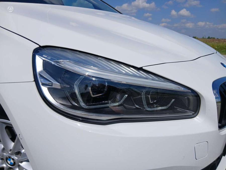 White BMW 216 Gran Tourer 2021 in Marijampole, with an engine capacity of 1.50 L and mileage of 131 thousand km for 12450 €, photo 23 on AUTOMOTO.COM.LV