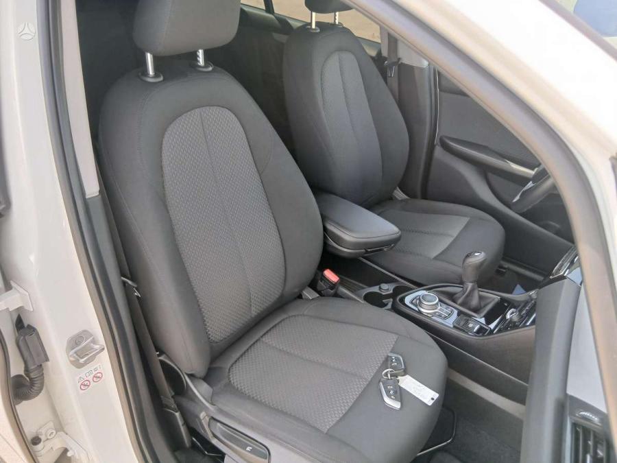 White BMW 216 Gran Tourer 2021 in Marijampole, with an engine capacity of 1.50 L and mileage of 131 thousand km for 12450 €, photo 36 on AUTOMOTO.COM.LV