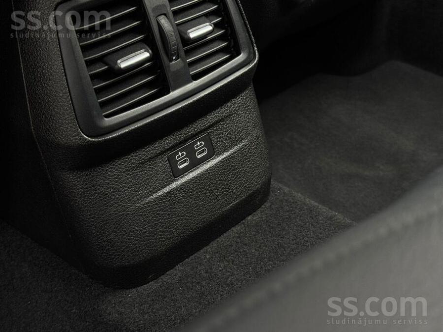 Pelēks BMW 216 2018 Jelgava, ar dzinēja tilpumu 1.50 L un nobraukumu 186 tūkst. km par 8300 €, foto 11 vietnē AUTOMOTO.COM.LV