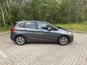 Grey BMW 216 2018 in Riga, with an engine capacity of 1.60 L and mileage of 213 thousand km for 11000 €, photo 5 on AUTOMOTO.COM.LV