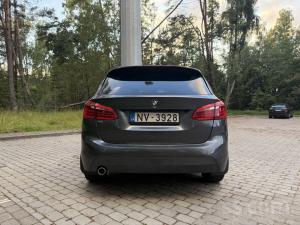 Grey BMW 216 2018 in Riga, with an engine capacity of 1.60 L and mileage of 213 thousand km for 11000 €, photo 7 on AUTOMOTO.COM.LV