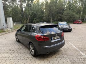 Grey BMW 216 2018 in Riga, with an engine capacity of 1.60 L and mileage of 213 thousand km for 11000 €, photo 8 on AUTOMOTO.COM.LV