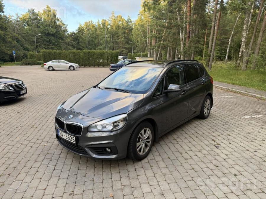 Grey BMW 216 2018 in Riga, with an engine capacity of 1.60 L and mileage of 213 thousand km for 11000 €, photo 10 on AUTOMOTO.COM.LV