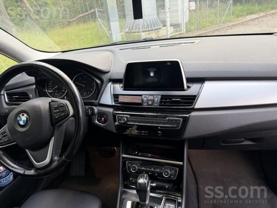Grey BMW 216 2018 in Riga, with an engine capacity of 1.60 L and mileage of 213 thousand km for 11000 €, photo 12 on AUTOMOTO.COM.LV