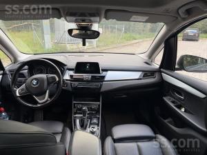 Grey BMW 216 2018 in Riga, with an engine capacity of 1.60 L and mileage of 213 thousand km for 11000 €, photo 13 on AUTOMOTO.COM.LV