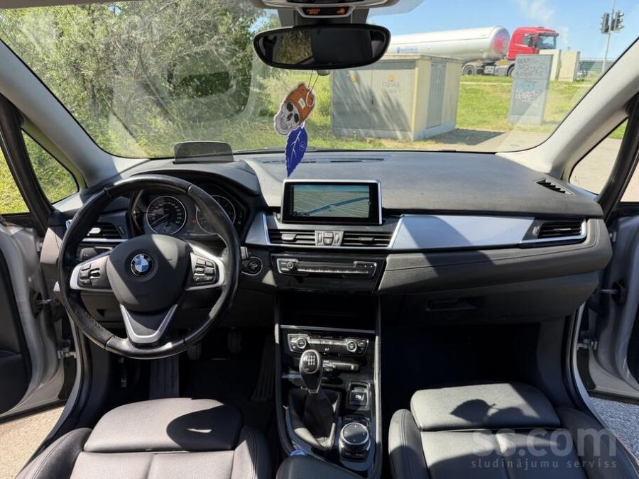 Pelēks BMW 216 2015 Rīga, ar dzinēja tilpumu 1.50 L un nobraukumu 256 tūkst. km par 5500 €, foto 4 vietnē AUTOMOTO.COM.LV
