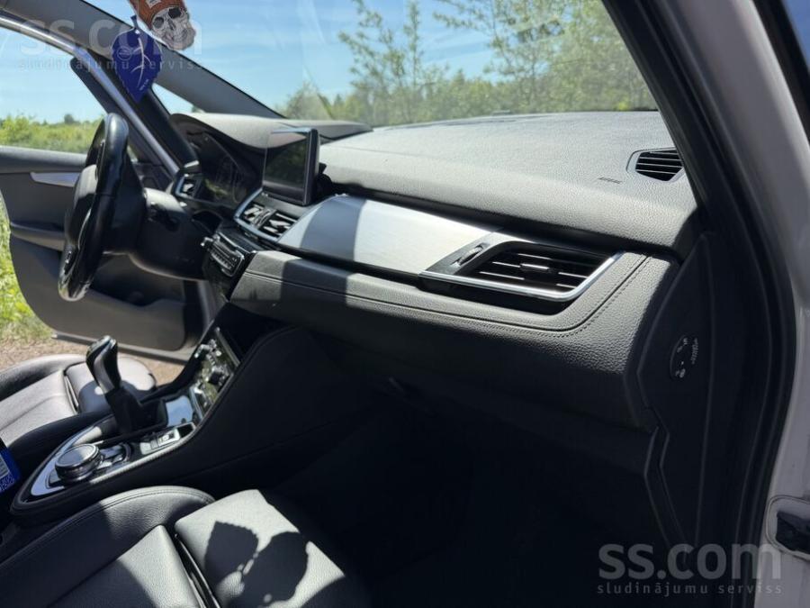 Pelēks BMW 216 2015 Rīga, ar dzinēja tilpumu 1.50 L un nobraukumu 256 tūkst. km par 5500 €, foto 5 vietnē AUTOMOTO.COM.LV