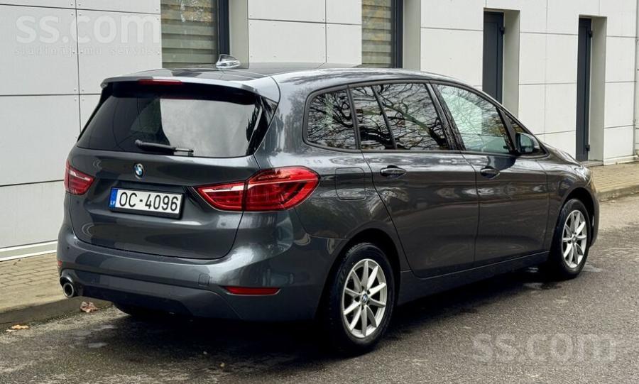 Grey BMW 216 2018 in Riga, with an engine capacity of 1.50 L and mileage of 108 thousand km for 12900 €, photo 5 on AUTOMOTO.COM.LV