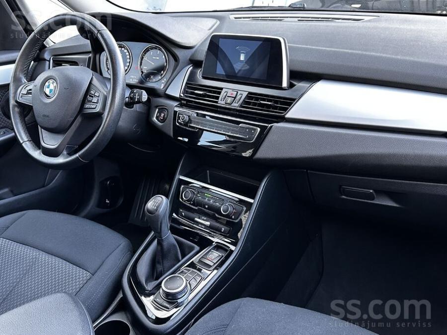 Grey BMW 216 2018 in Riga, with an engine capacity of 1.50 L and mileage of 108 thousand km for 12900 €, photo 9 on AUTOMOTO.COM.LV