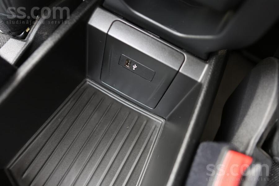 Pelēks BMW 216 2019 Tukums, ar dzinēja tilpumu 1.50 L un nobraukumu 116 tūkst. km par 11490 €, foto 25 vietnē AUTOMOTO.COM.LV