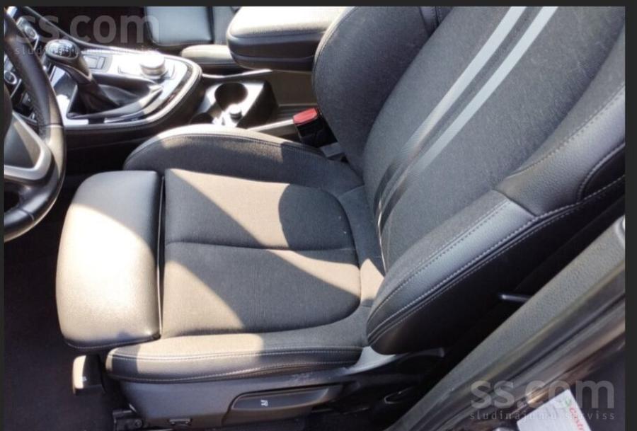 Grey BMW 216 2019 in Riga, with an engine capacity of 1.50 L and mileage of 261 thousand km for 9959 €, photo 4 on AUTOMOTO.COM.LV