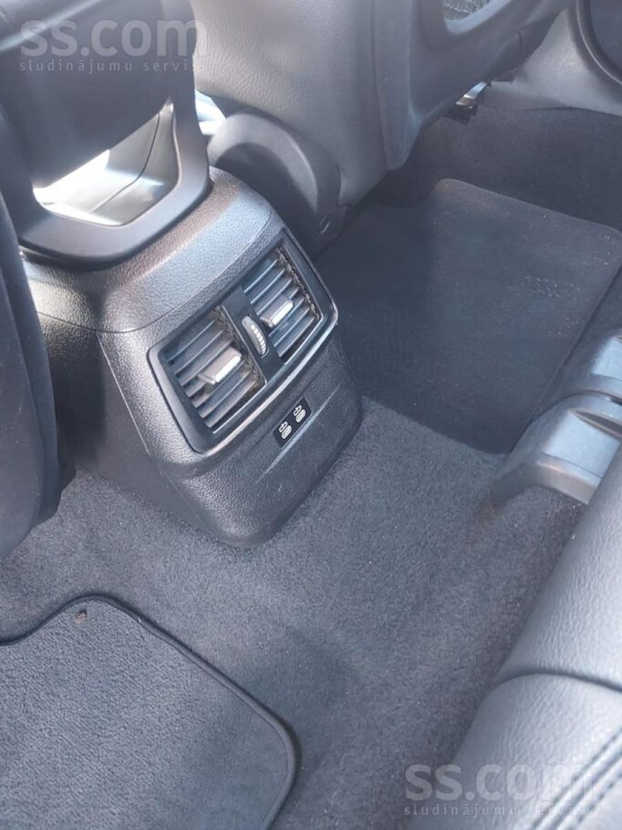 Grey BMW 216 2019 in Jurmala, with an engine capacity of 1.50 L and mileage of 162 thousand km for 10490 €, photo 21 on AUTOMOTO.COM.LV