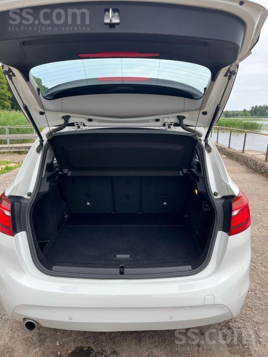 White BMW 216 2015 in Riga, with an engine capacity of 1.50 L and mileage of 247 thousand km for 5900 €, photo 12 on AUTOMOTO.COM.LV