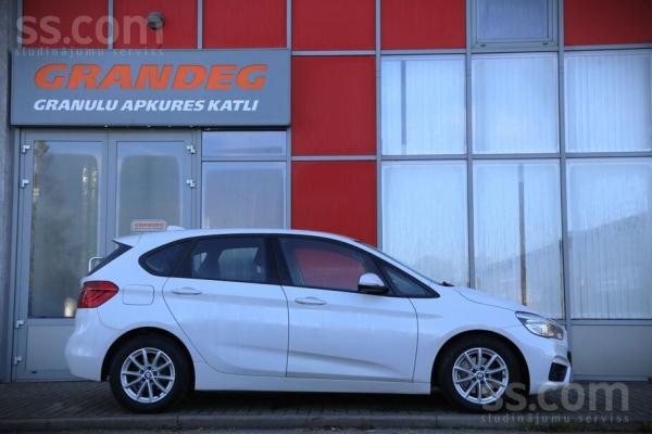 Balts BMW 216 2015 Rīga, ar dzinēja tilpumu 1.50 L un nobraukumu 251 tūkst. km par 6995 €, foto 4 vietnē AUTOMOTO.COM.LV