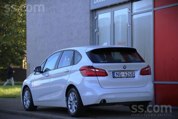 Balts BMW 216 2015 Rīga, ar dzinēja tilpumu 1.50 L un nobraukumu 251 tūkst. km par 6995 €, foto 6 vietnē AUTOMOTO.COM.LV