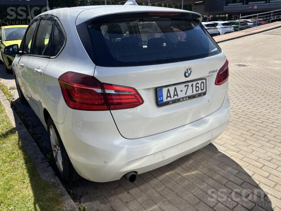 Balts BMW 216 2015 Rīga, ar dzinēja tilpumu 1.60 L un nobraukumu 268 tūkst. km par 6500 €, foto 1 vietnē AUTOMOTO.COM.LV