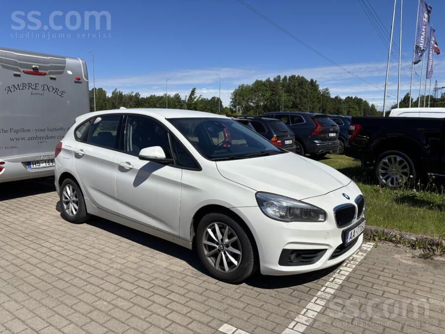 Balts BMW 216 2015 Rīga, ar dzinēja tilpumu 1.60 L un nobraukumu 268 tūkst. km par 6500 €, foto 4 vietnē AUTOMOTO.COM.LV