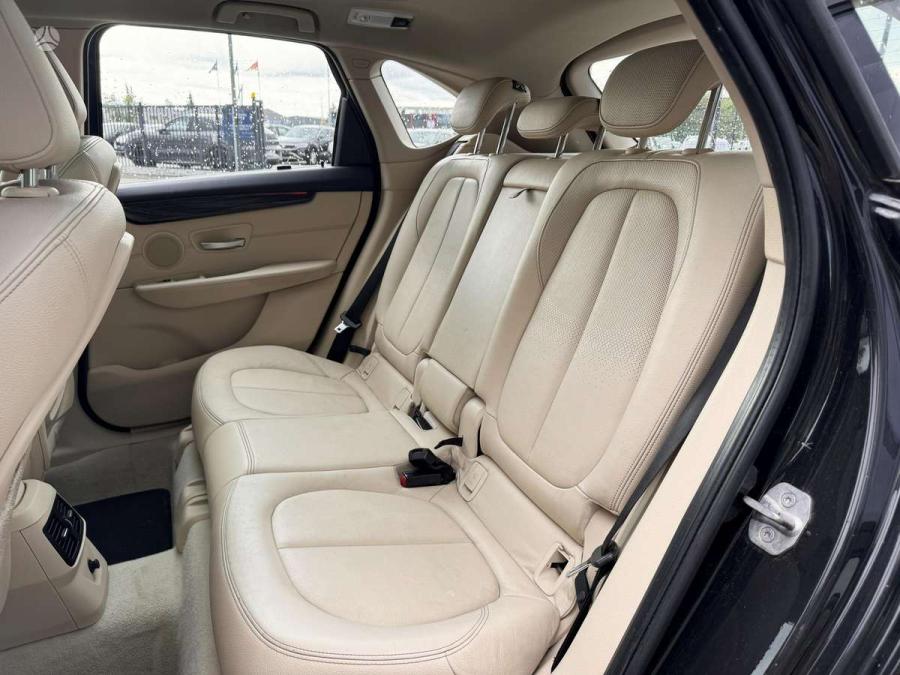 Melns BMW 218 Active Tourer 2014 Kauņa, ar dzinēja tilpumu 1.50 L un nobraukumu 206 tūkst. km par 6900 €, foto 8 vietnē AUTOMOTO.COM.LV