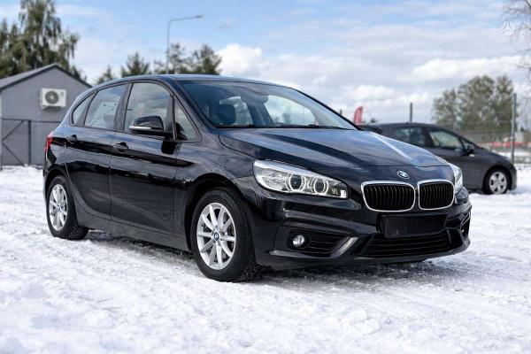 Черный БМВ 218 Active Tourer 2015 в Вильнюс, объемом двигателя 0.00 л и пробегом 220 тыс. км за 7100 €, фото 3 на AUTOMOTO.COM.LV
