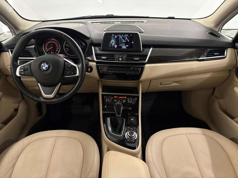 Melns BMW 218 Active Tourer 2014 Marijampole, ar dzinēja tilpumu 2.00 L un nobraukumu 319 tūkst. km par 6750 €, foto 14 vietnē AUTOMOTO.COM.LV
