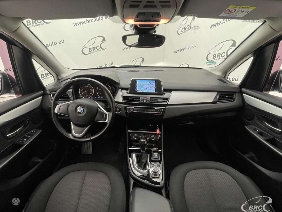 Black BMW 218 Active Tourer 2014 in Vilnius, with an engine capacity of 2.00 L and mileage of 182 thousand km for 7900 €, photo 4 on AUTOMOTO.COM.LV