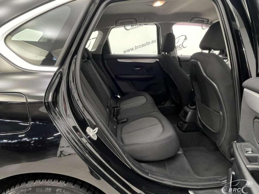 Black BMW 218 Active Tourer 2014 in Vilnius, with an engine capacity of 2.00 L and mileage of 182 thousand km for 7900 €, photo 10 on AUTOMOTO.COM.LV