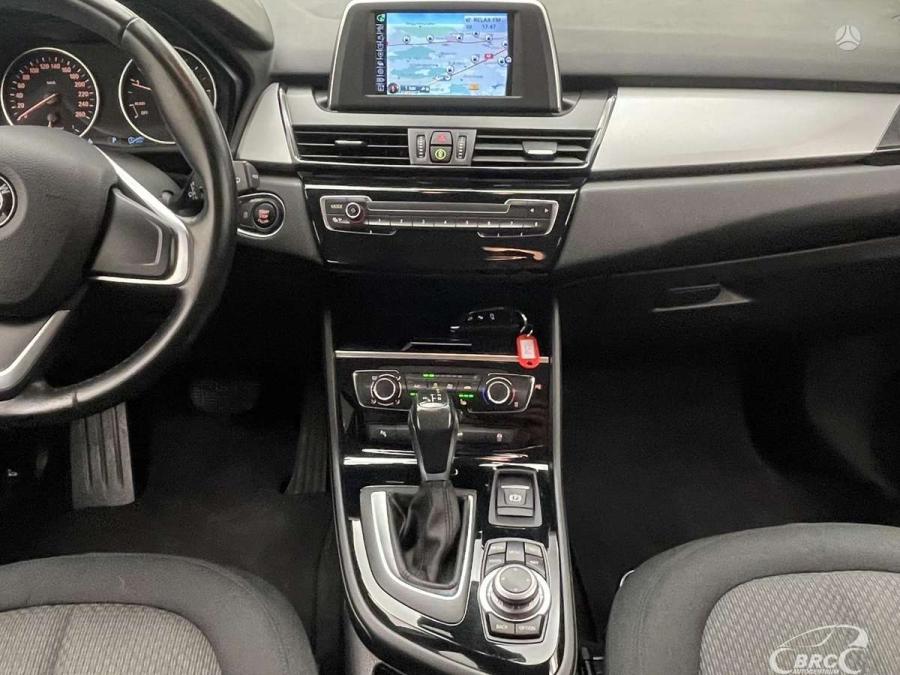 Black BMW 218 Active Tourer 2014 in Vilnius, with an engine capacity of 2.00 L and mileage of 182 thousand km for 7900 €, photo 15 on AUTOMOTO.COM.LV
