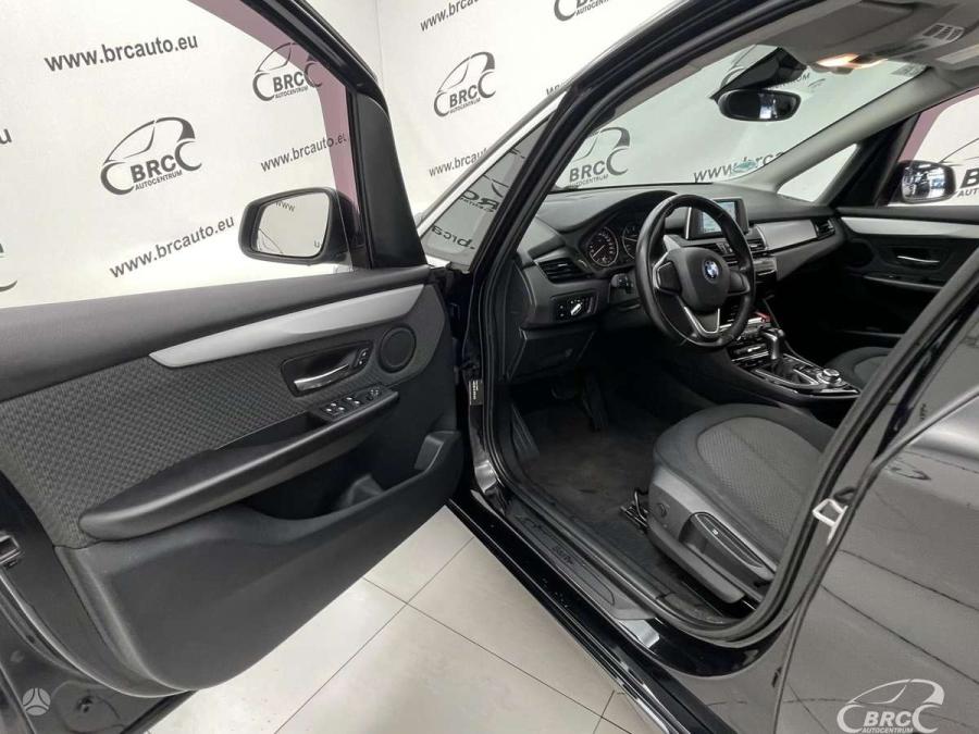 Black BMW 218 Active Tourer 2014 in Vilnius, with an engine capacity of 2.00 L and mileage of 182 thousand km for 7900 €, photo 20 on AUTOMOTO.COM.LV