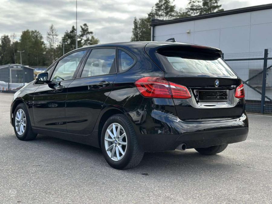 Black BMW 218 Active Tourer 2015 in Vilnius, with an engine capacity of 1.50 L and mileage of 220 thousand km for 7000 €, photo 4 on AUTOMOTO.COM.LV