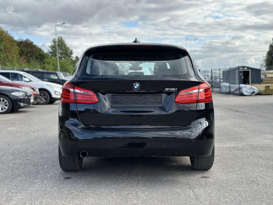 Black BMW 218 Active Tourer 2015 in Vilnius, with an engine capacity of 1.50 L and mileage of 220 thousand km for 7000 €, photo 5 on AUTOMOTO.COM.LV