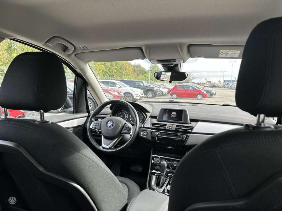 Black BMW 218 Active Tourer 2015 in Vilnius, with an engine capacity of 1.50 L and mileage of 220 thousand km for 7000 €, photo 14 on AUTOMOTO.COM.LV