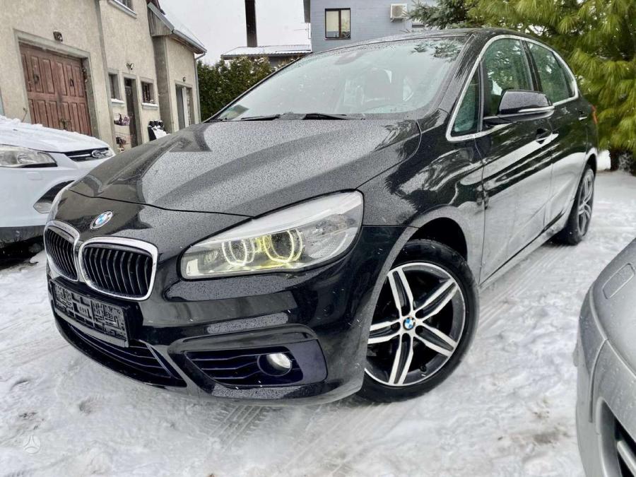 Melns BMW 218 Active Tourer 2015 Šauļi, ar dzinēja tilpumu 2.00 L un nobraukumu 186 tūkst. km par 8250 €, foto 2 vietnē AUTOMOTO.COM.LV