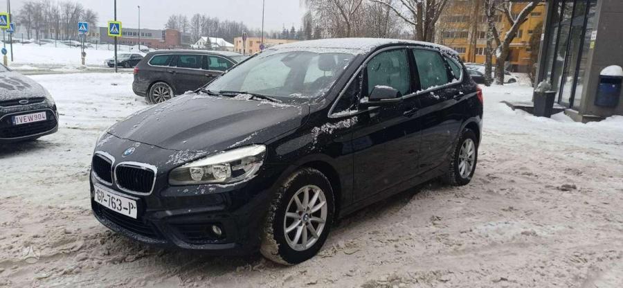 Black BMW 218 Active Tourer 2015 in Kaunas, with an engine capacity of 2.00 L and mileage of 289 thousand km for 6650 €, photo 2 on AUTOMOTO.COM.LV
