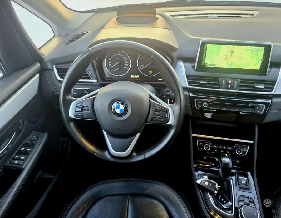 Black BMW 218 Active Tourer 2015 in Taurage, with an engine capacity of 2.00 L and mileage of 247 thousand km for 7500 €, photo 15 on AUTOMOTO.COM.LV
